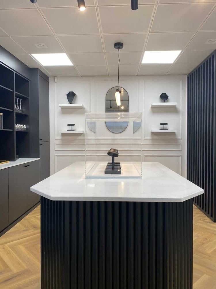 Quartz For A Luxury Jewellers In Manchester - Mr Granite Coventry